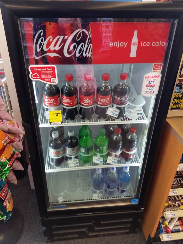 How to Make a Coca-Cola Themed Burlap Wreath- Third Stop on the Right